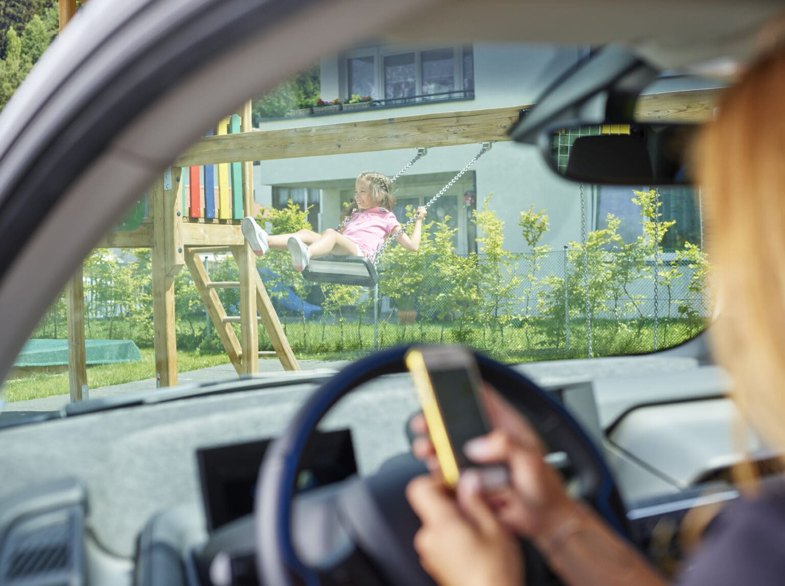 4 Types of Distractions Every Driver Should Know