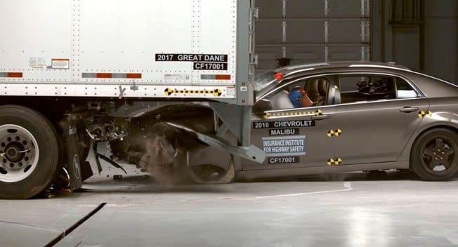 At Long Last, Better Underride Guards on Tractor Trailers | Munley Law ...